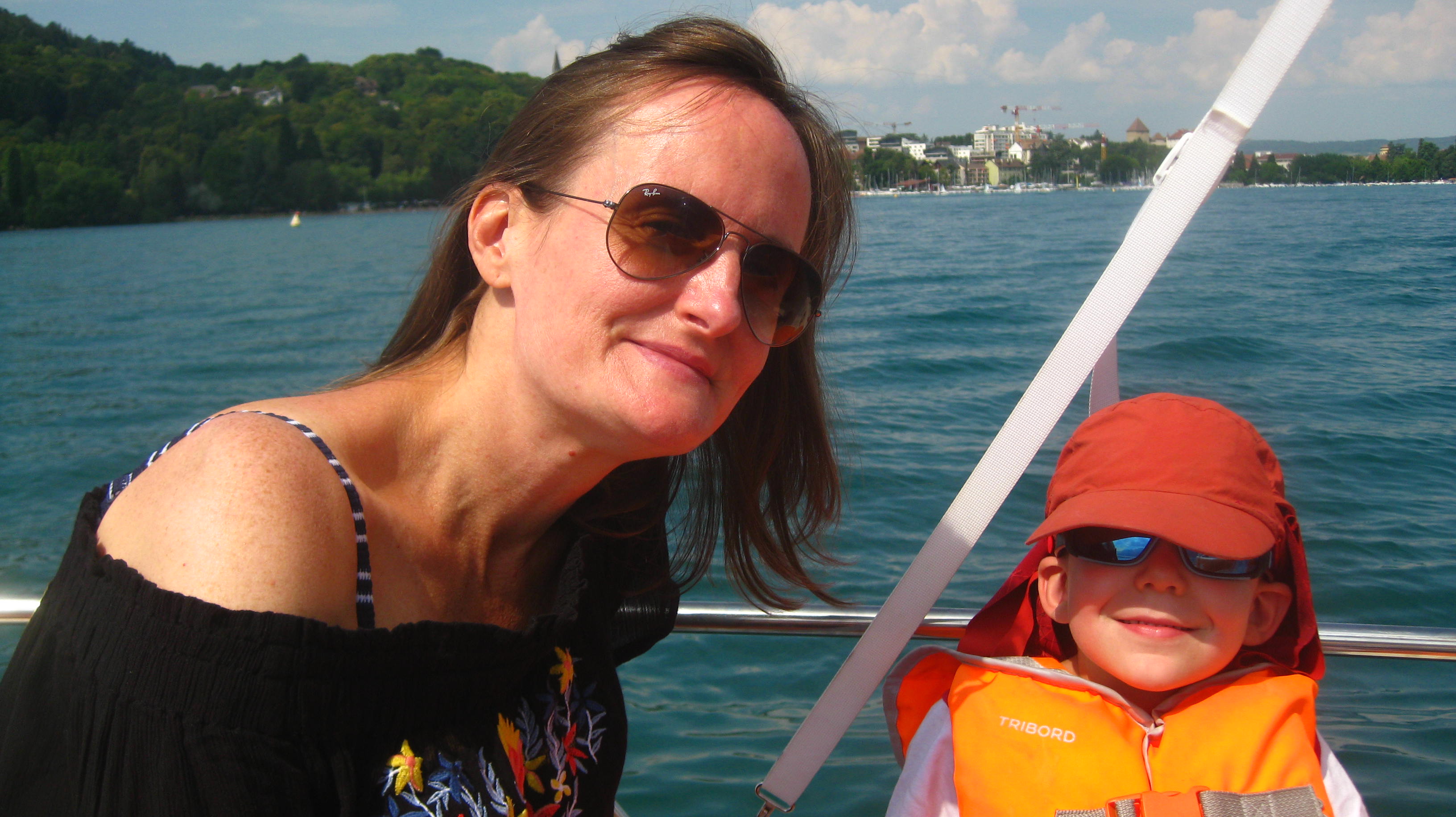 Speed boat fun on Lac d’Annecy © montblancfamilyfun.com – Mont Blanc ...